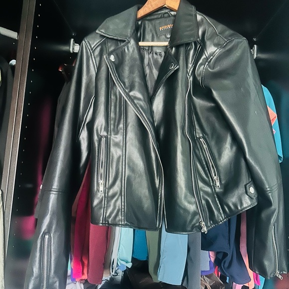 Forever 21 | Jackets & Coats | Forever 2 Black Leather Jacket | Poshmark
